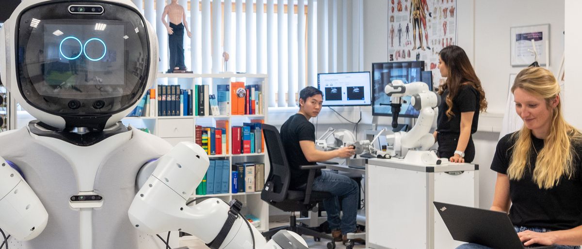 Robotik in der Pflege: Die 5 Highlights aus 2024 - MIRMI-AIM