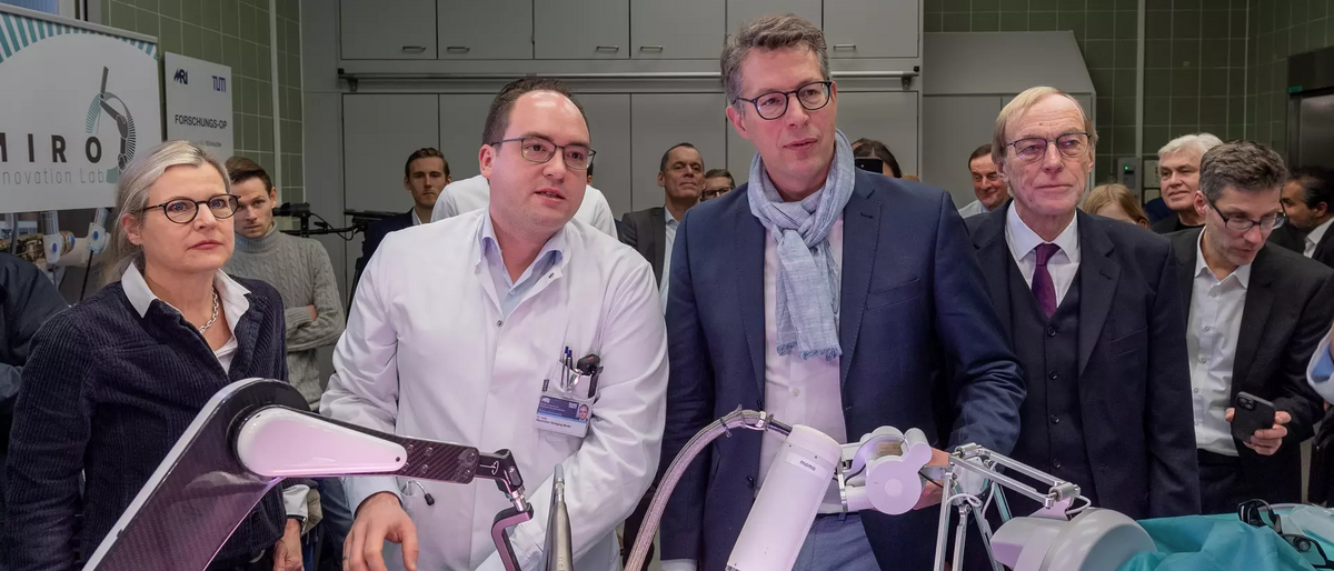 TUM receives funding for medical robotics project - MIRMI-AIM