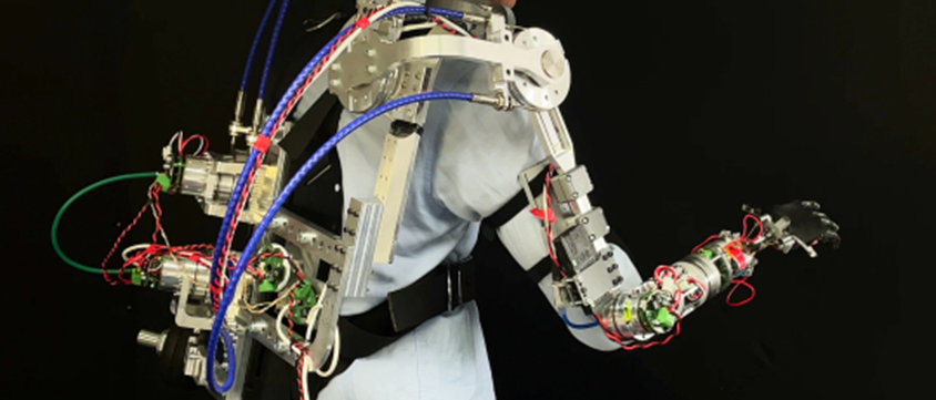 Prostheses imitate human muscular system and reduce contact wrench via ...